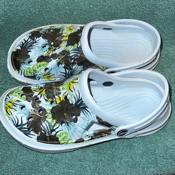 generic | Shoes | Very Comfy Generic Clogs | Poshmark